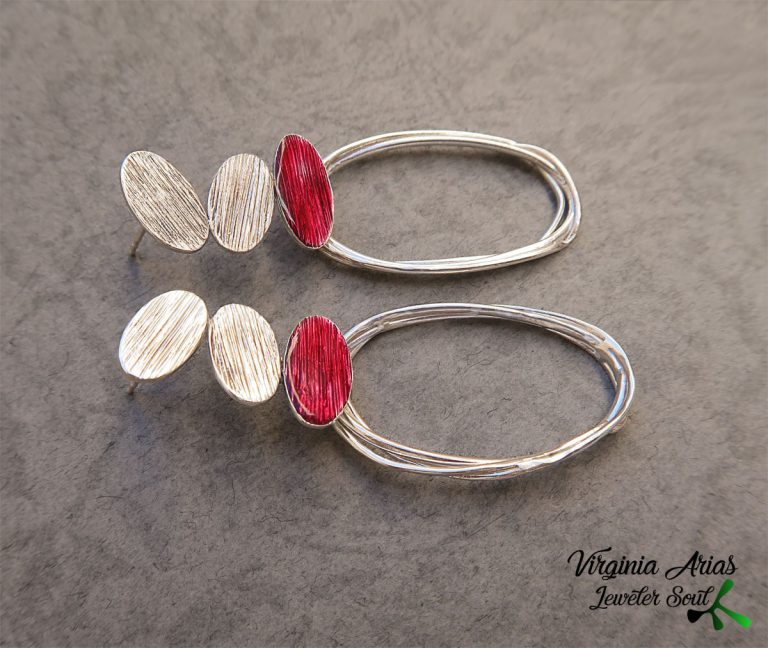 Modern Silver Hoop Earrings - Virginia Arias Jeweler Soul